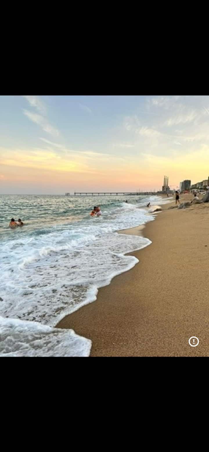 Nice Room Next To Beach And Metro - Badalona