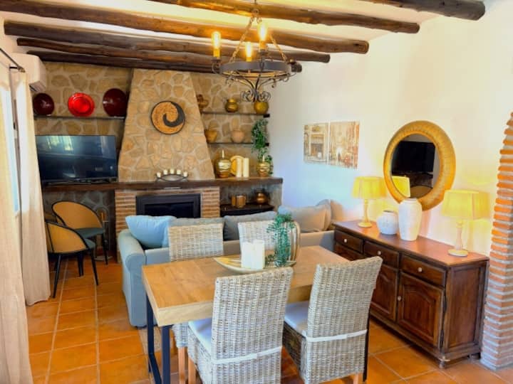Evans Realty - (Cs) Villa + Pool + Porch + Views - España
