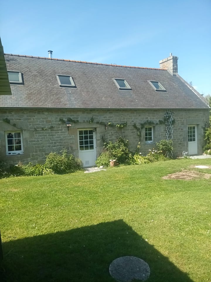 Penty Indépendant Dans La Verdure - Île-Tudy