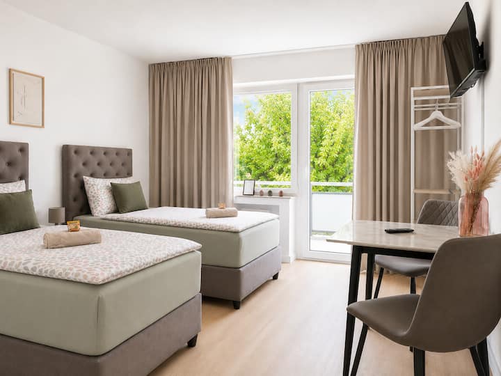 33-centro, Movie Park, Parking, Renovated, Balcony - Oberhausen