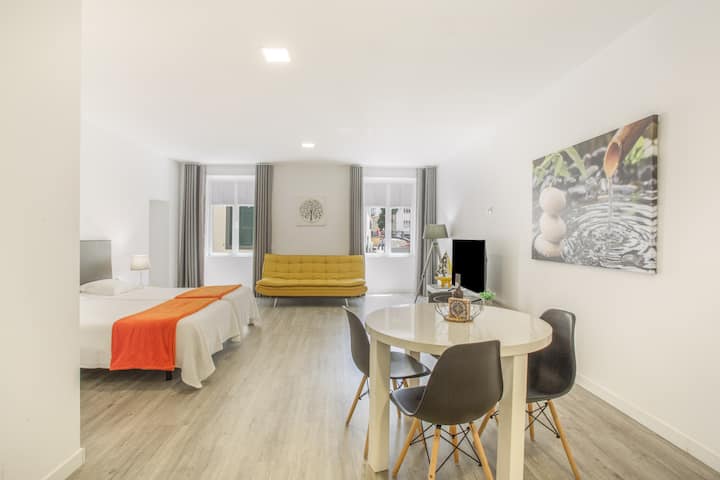 Tanoeiros Studio With Sofa Bed 11 - Funchal