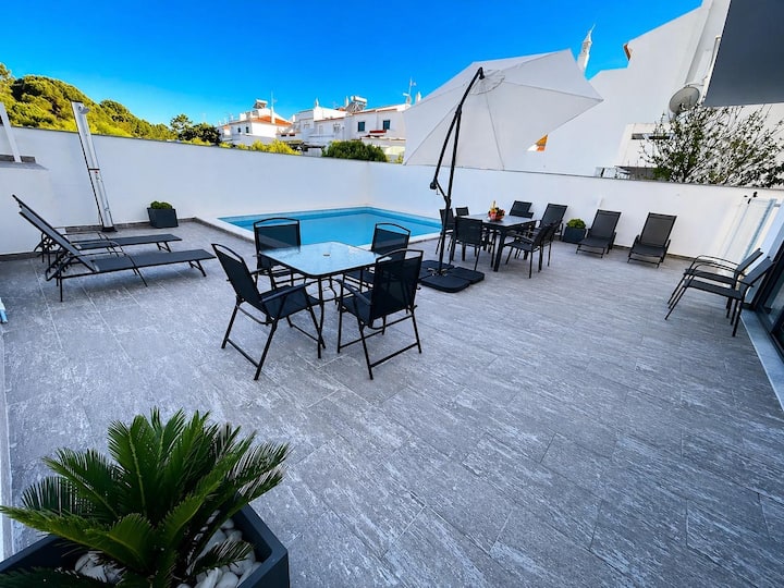 Beach Front Villa With Swimming Pool - Altura, Portugal