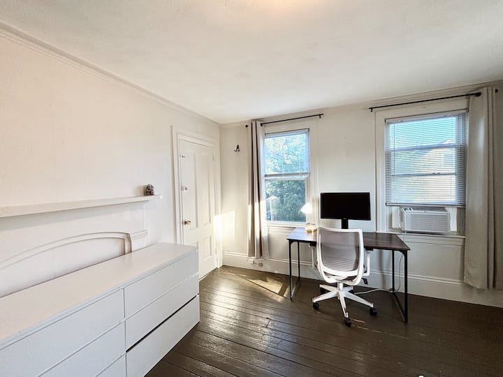 Charming 2b1b Walk To Brown/risd With Free Parking - Providence, RI