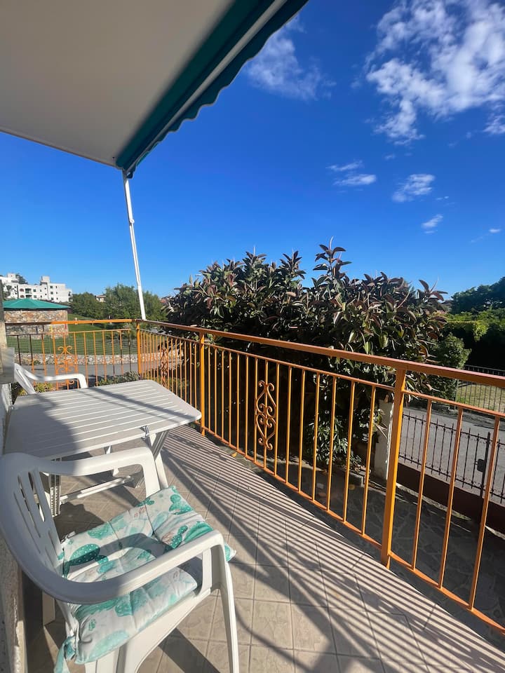 800mt Dal Mare, Bilocale Con A/c E Parcheggio Free - Pietra Ligure