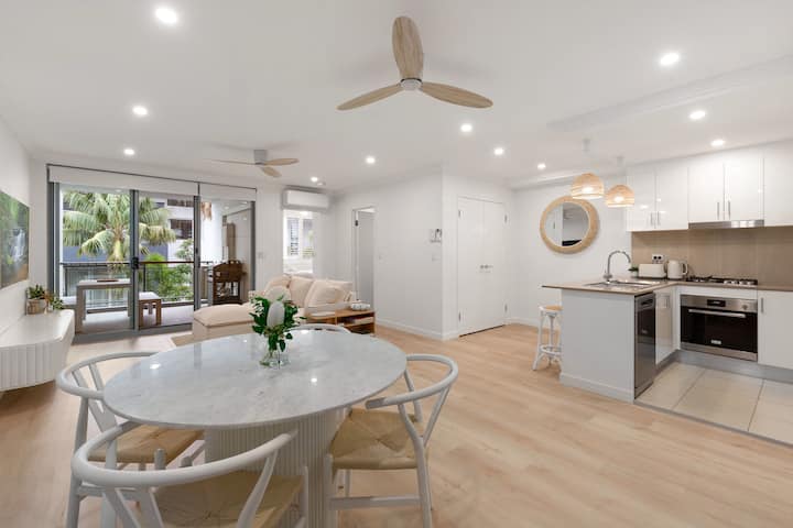 Beach & Lake Narrabeen Apartment With Outdoor Bbq - Narrabeen