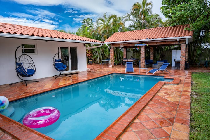 Oasis Town House | Pool - Bbq | Top Location| Pets - Kendall, FL