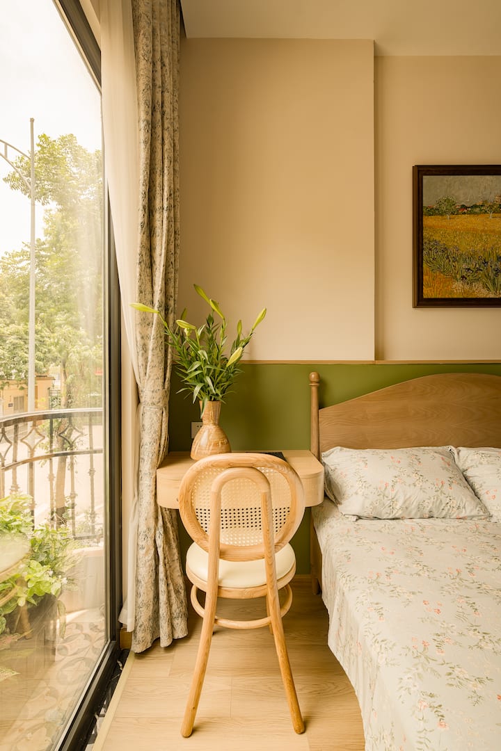 Green Urban Escapes Balcony Streetview#dejavuhome - China