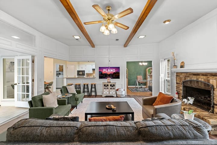 Relaxing 3br Pool & Hot Tub Retreat In Plano - Plano, TX