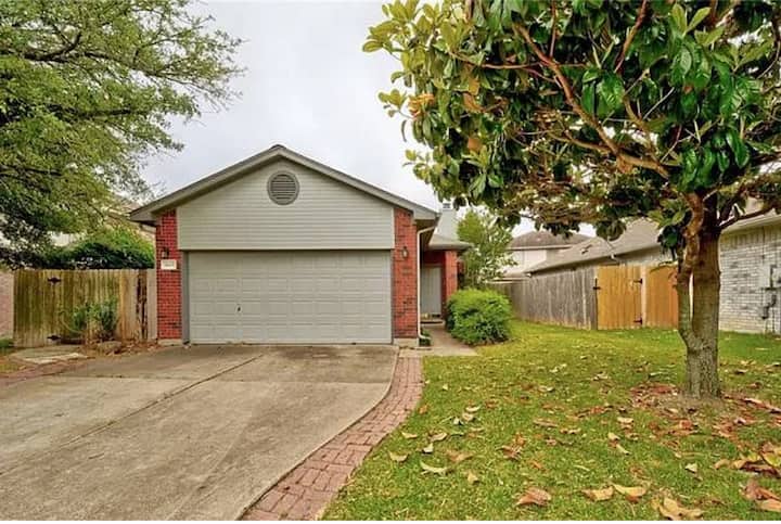 Cozy 3 Bed/2ba In Pflugerville - Pflugerville, TX