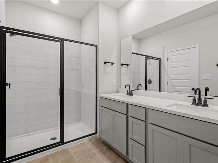 Family-friendly Convenient Townhome Condo - Georgetown, TX