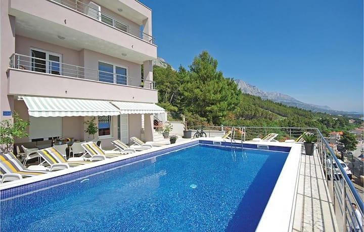 Awesome Apartment In Brela With Swimming Pool - Brela