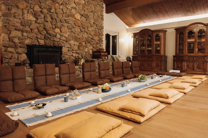 World Cup Retreat In Cupertino Ac Price Negotiable - Sunnyvale, CA