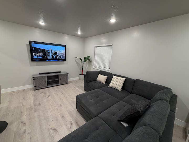 Brand-new Private Suite · Mountain Views And Fiber - Springville, UT