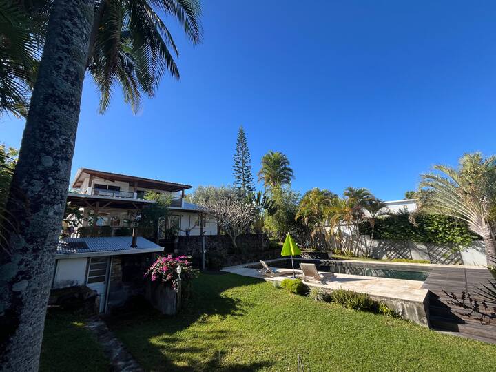 Villa Créole Avec Piscine, Vue Mer, à La Réunion. - La Réunion
