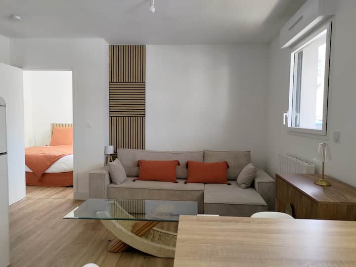 Joli T2 Avec Garage, Proche Gare, Au Centre - Vannes