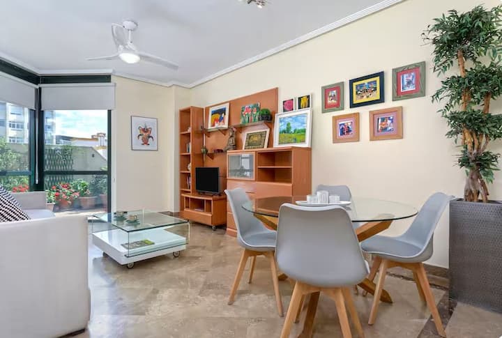 Céntrico Apartamento Con Terraza Y Plaza Garaje - Marbella