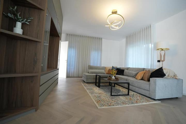 Villa Krasta - Albania