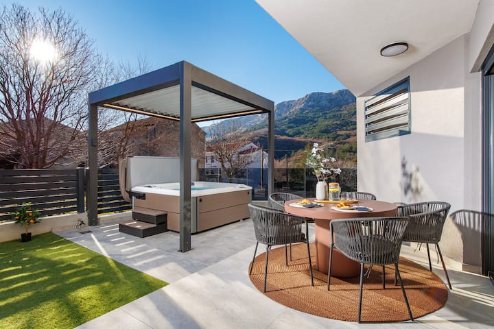 Luxury Suite Ema With Jacuzzi - Baška