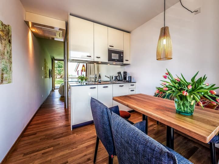 Comfort Apartment 1st Floor With Terrace | 30 M² - Allensbach