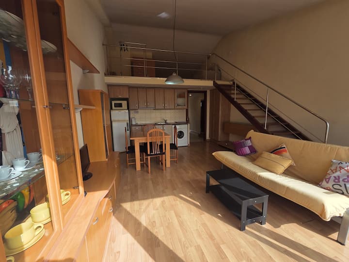 ÁTico De 1 Dormitorio Con Terraza En Casco Antiguo - Blanes