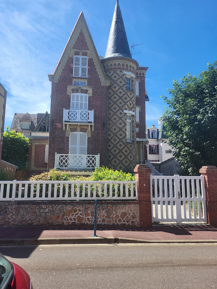 Appartement Hyper Centre Bâtisse De Charme Plage - Villers-sur-Mer