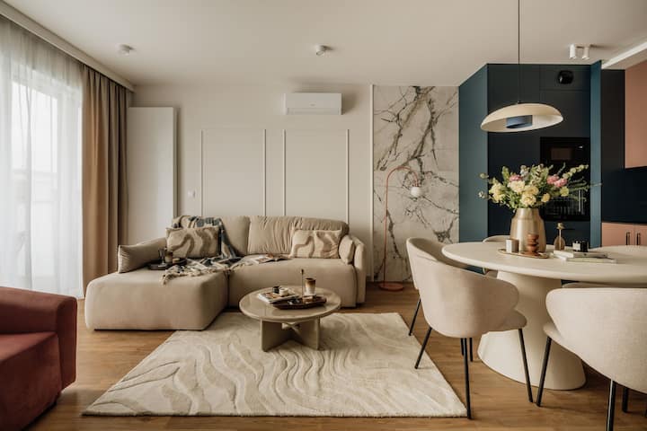 Blush & Marble Oasis With Balcony | Ac & Parking - Kraków