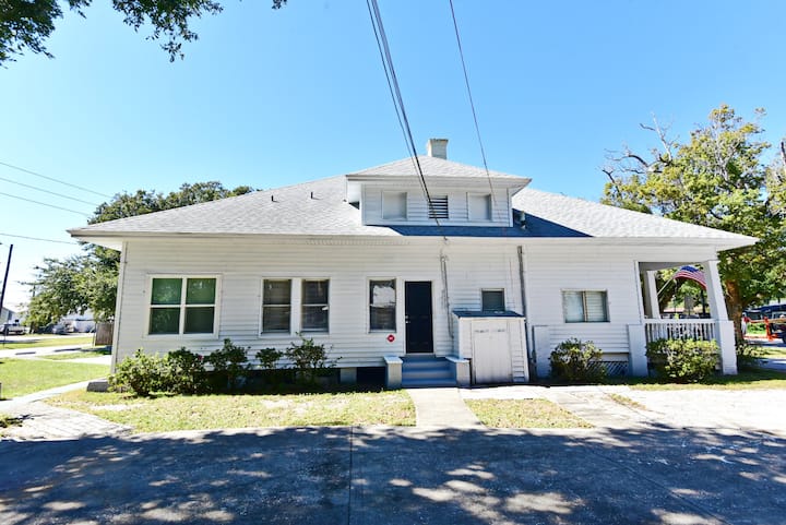 Studio Apt Close To Downtown & Bike Trail, Apt #3 - Winter Garden, FL