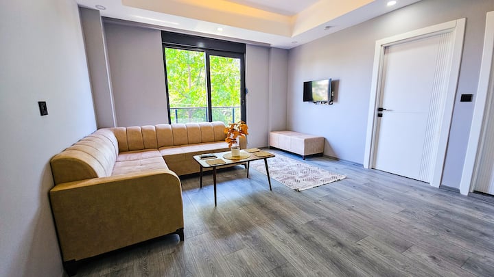 Havuzlu 1+1 Aile Evi, Lara Plajı Havalimanı 10 Dk - Antalya