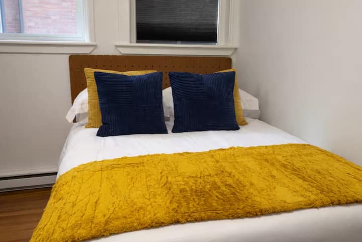 Charming Brownstone Studio | Heart Of South End - Mission Hill - Boston