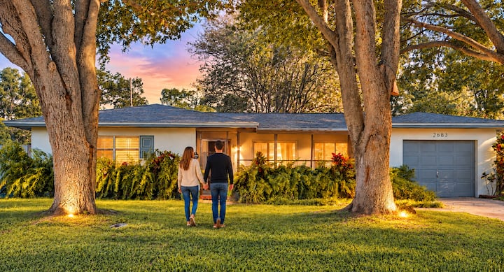 Sleeps 6, Pet Friendly/ Fenced Yard, Near Beaches - Clearwater, FL