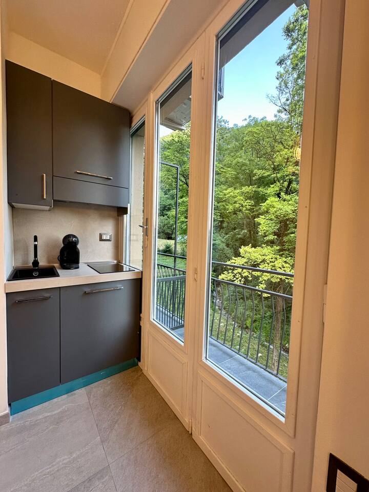 Lecco Rivers Retreat: Stone - Lecco