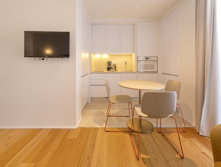 Lsa Estrela | Superior Studio - Lisboa
