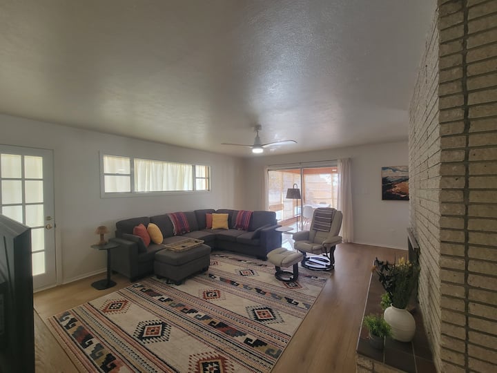 The 70s Retro! - Alamogordo, NM