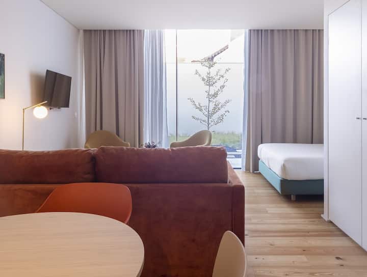 Lsa Estrela | Deluxe Studio With Balcony - Lisbon