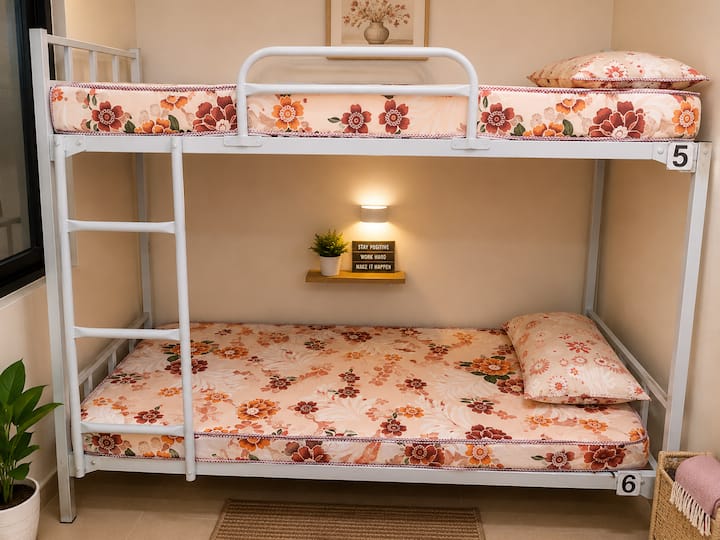 B1 Lodge – Comfortable Ac & Non-ac Rooms And Beds - Hyderabad