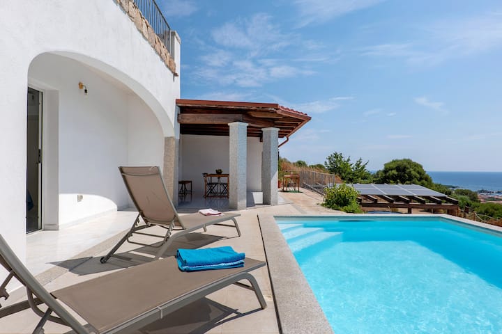 Villa Asfodelo - Piscina Vista Mare - Budoni