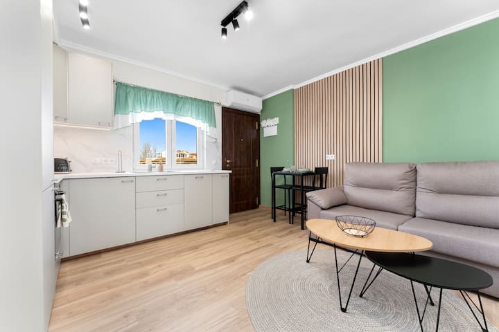 Contemporary Coastal Escape | Pool & Balconies - Torrevieja