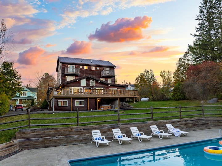Pool + Hot Tub + Game Room • 13br Catskills Escape - Hunter Mountain, NY