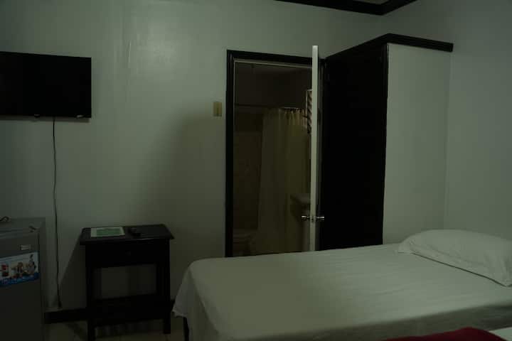Garden View Cabin W/live Music (Room E) - Negril