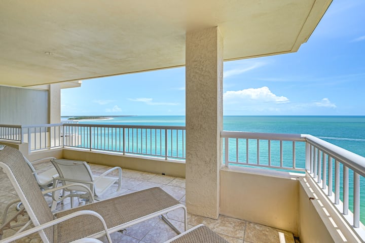 Beachfront Condo W/ Wide Balcony In Marco Island! - Marco Island, FL