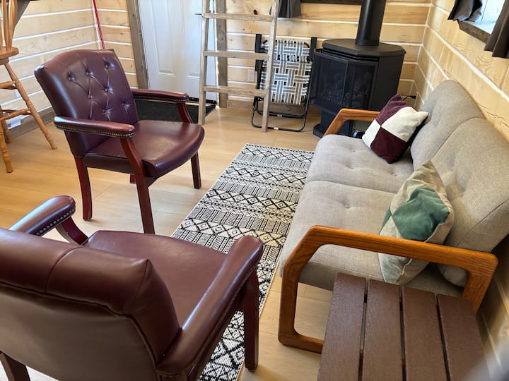 Knotty Pine Cabin #9 - Hinton