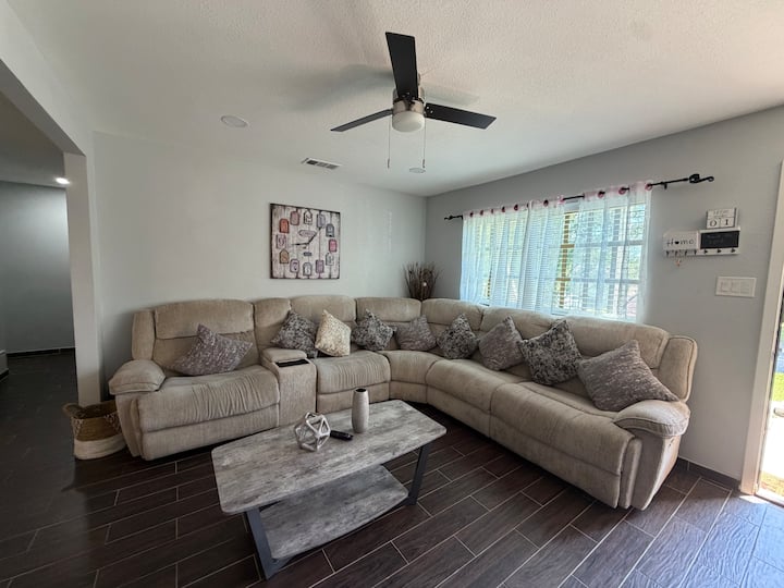 Cozy Home In Fort Worth - Montserrat Road – Fort Worth