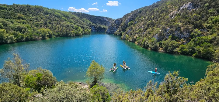 Séjour Au Calme Dans Un Grand Domaine Naturel - Quinson
