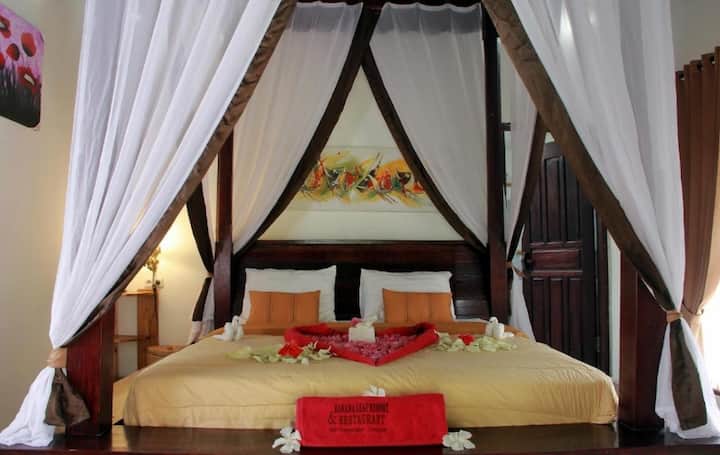 Banana Leaf Resot Gili Trawangan For 10 Pax 5 Room - Gili Islands