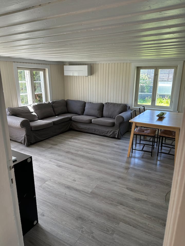 250 åR Gammelt Hus Nær Sjø Med Tilgang Til Basseng - Norwegia
