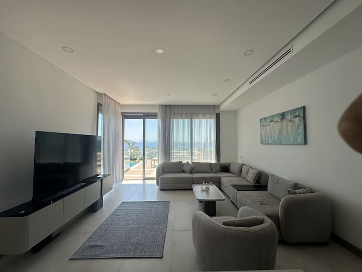 Luxury Villa With Sea & Marina View - Yalıkavak