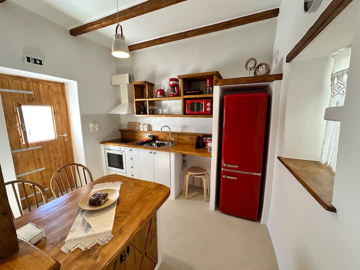 Mythical Luxury Apartment Red - Naxos