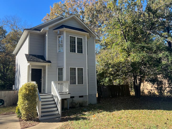 Comfortable 3br Home Near Va Hospital & Ft Bragg - Fayetteville, NC