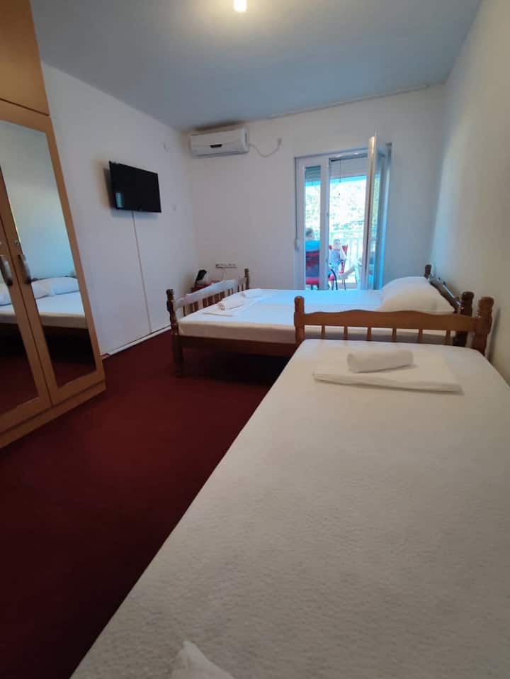 Large Apartmant For 10 People. - Neum