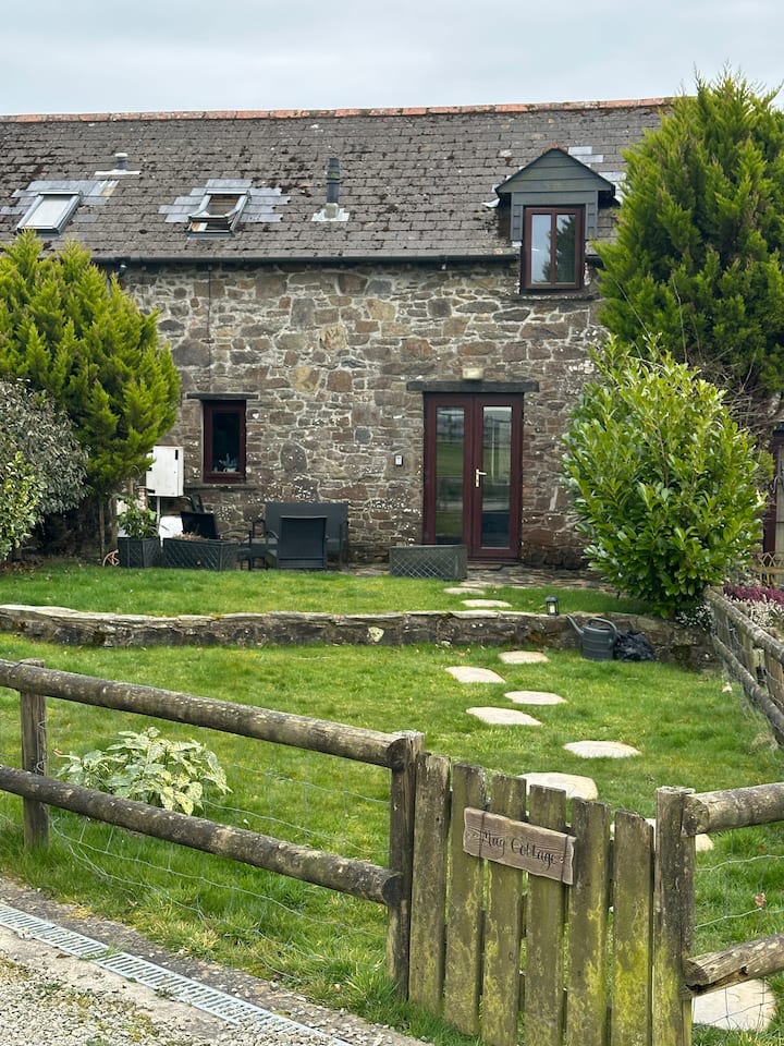 Converted Stable Cottage In North Devon - 클로벨리